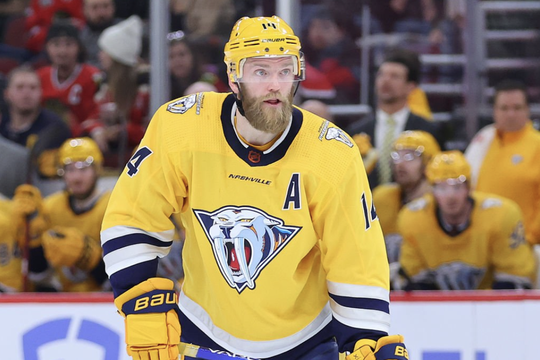 Hockey30 | Mattias Ekholm est disponible pour des PEANUTS